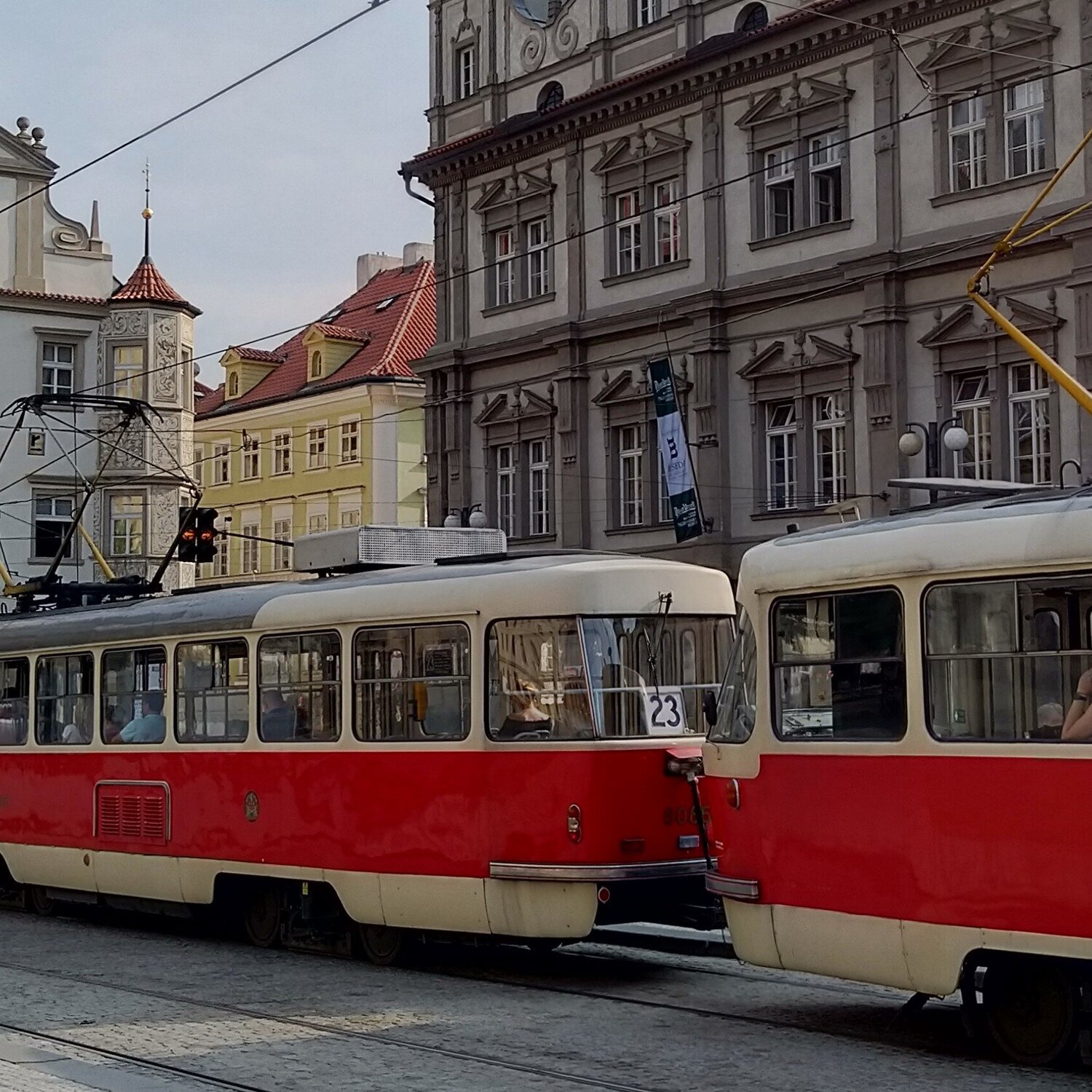 How to use public transportation in Prague: metro, buses, streetcars ...